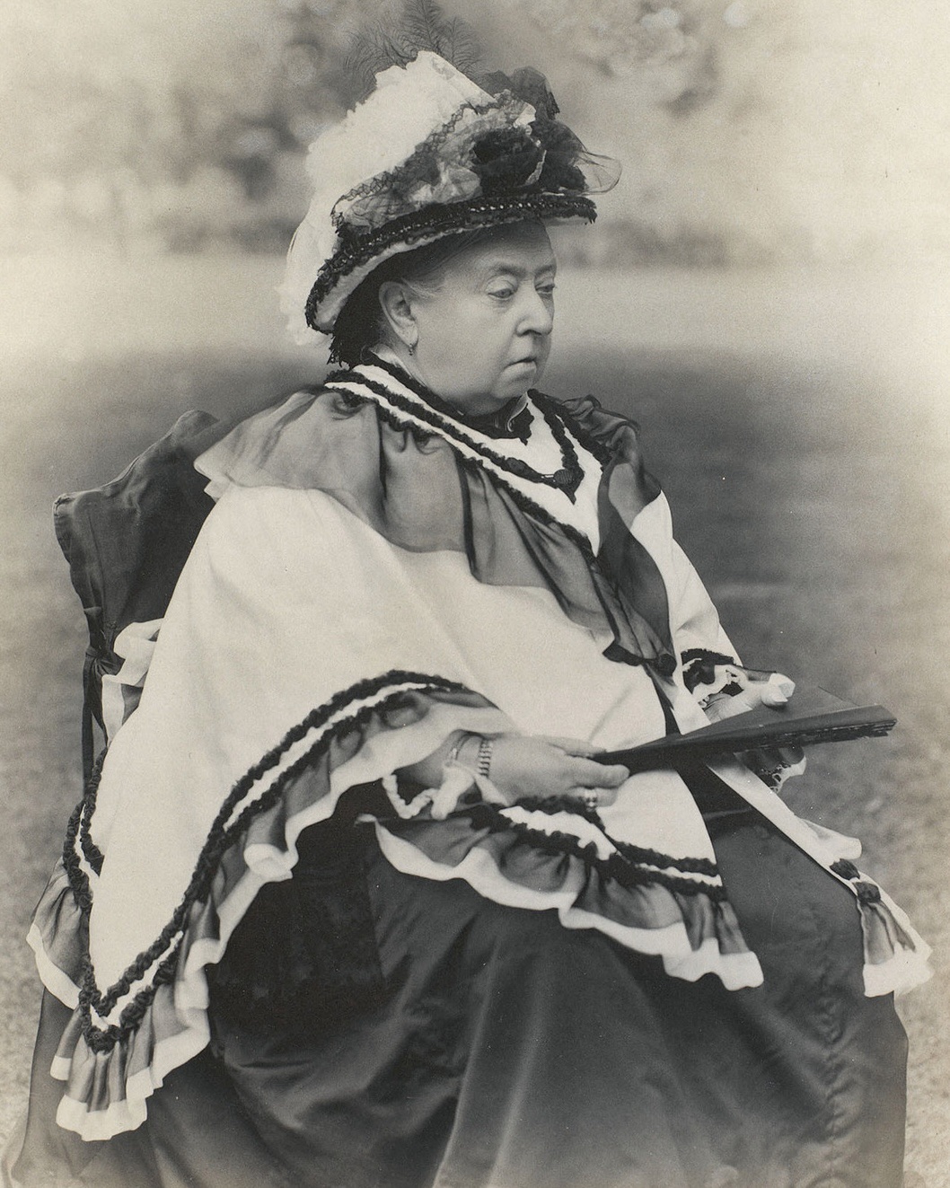 Royal Collection – Queen.Victoria.Roses